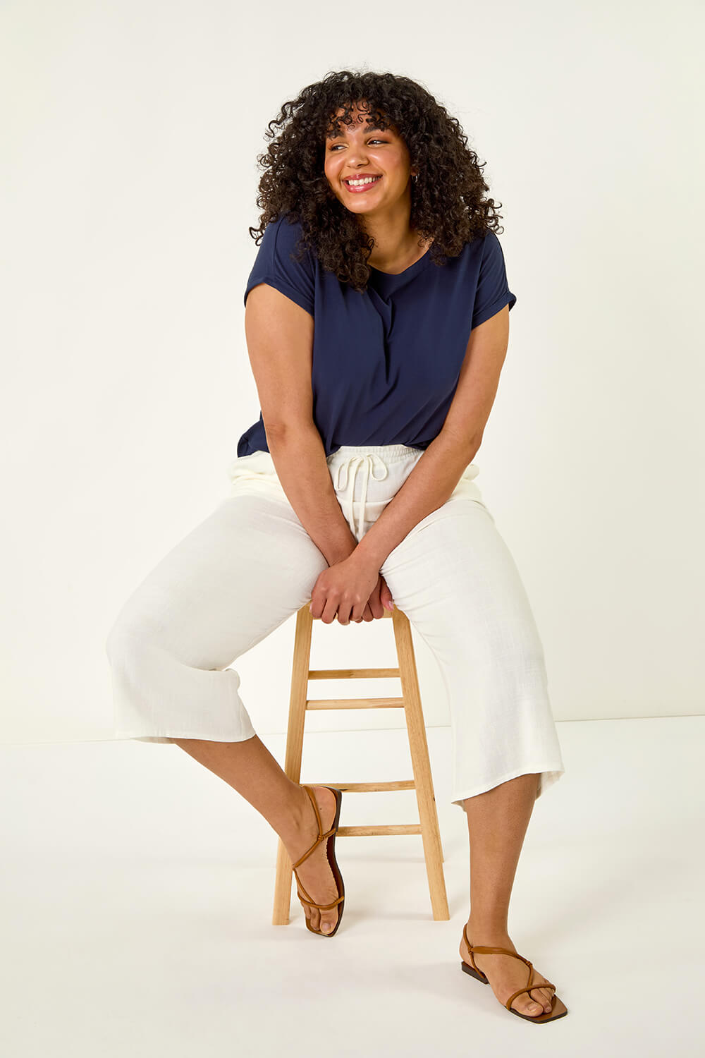 White Curve Linen Mix Cropped Trousers | Roman UK