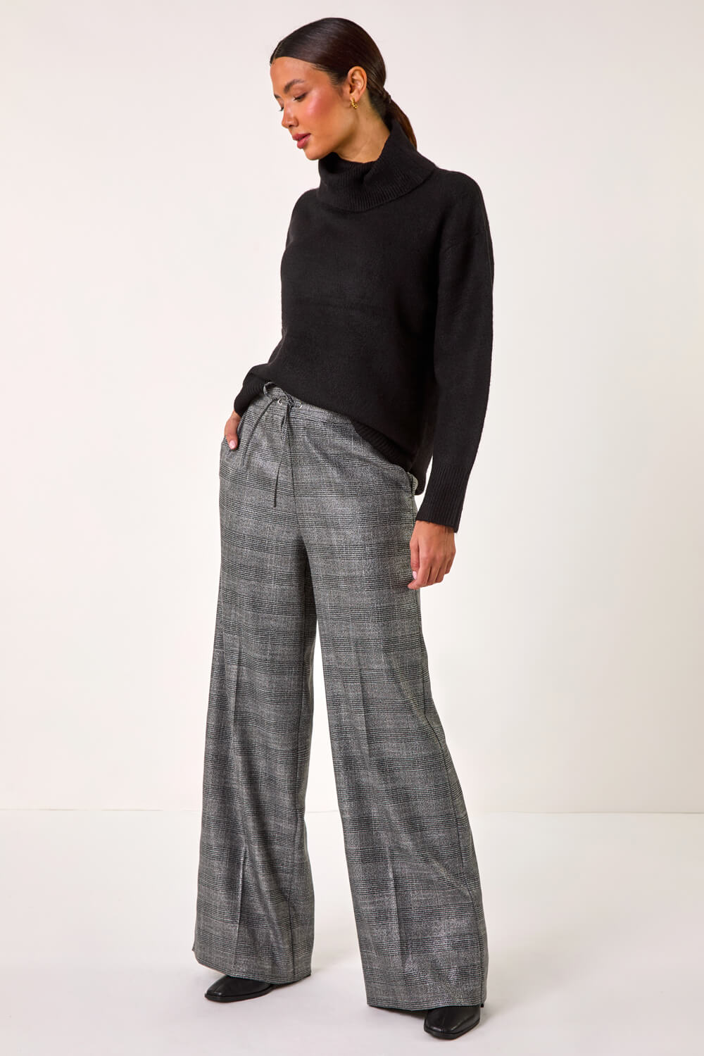 Grey Check Print Tie Front Wide Leg Trouser | Roman UK